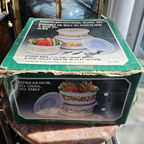 Vintage | Kitchen | Kobe Kitchen Strawberry Nesting Bowls Set Nib ...